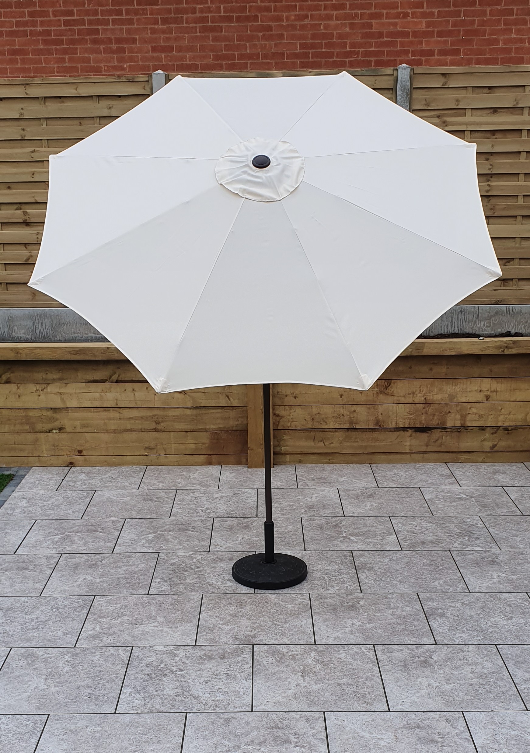 2.5m Table parasol with tilt in Beige - Glasstone Furniture